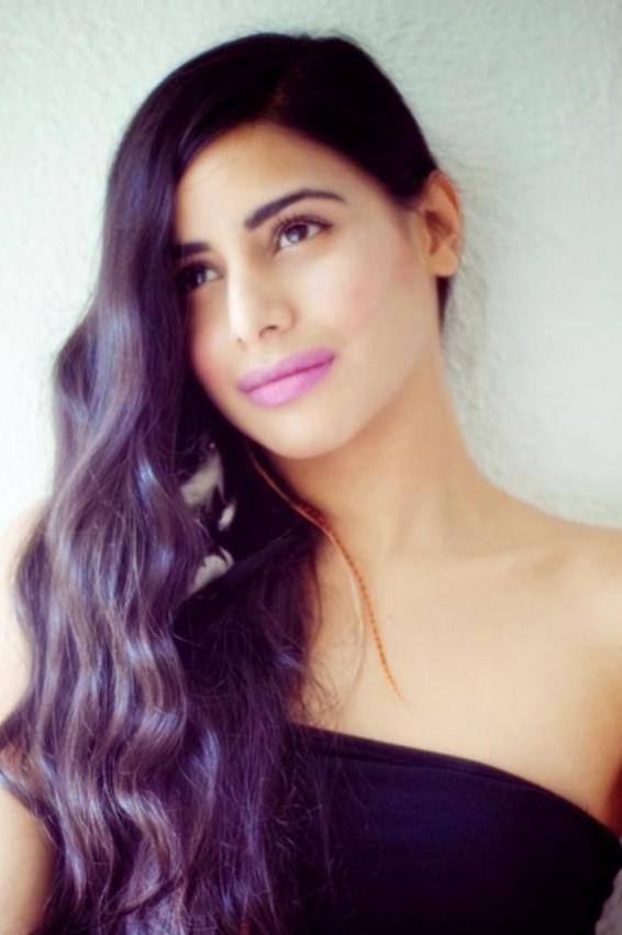 Soniya Mehra is an Indian actress and daughter of actor Vinod Mehra ...